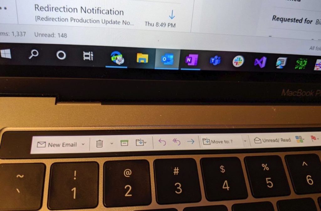 Windows環境でMacBook ProのTouch Barに情報を表示できるようにする「Touch Bar Display Driver ...
