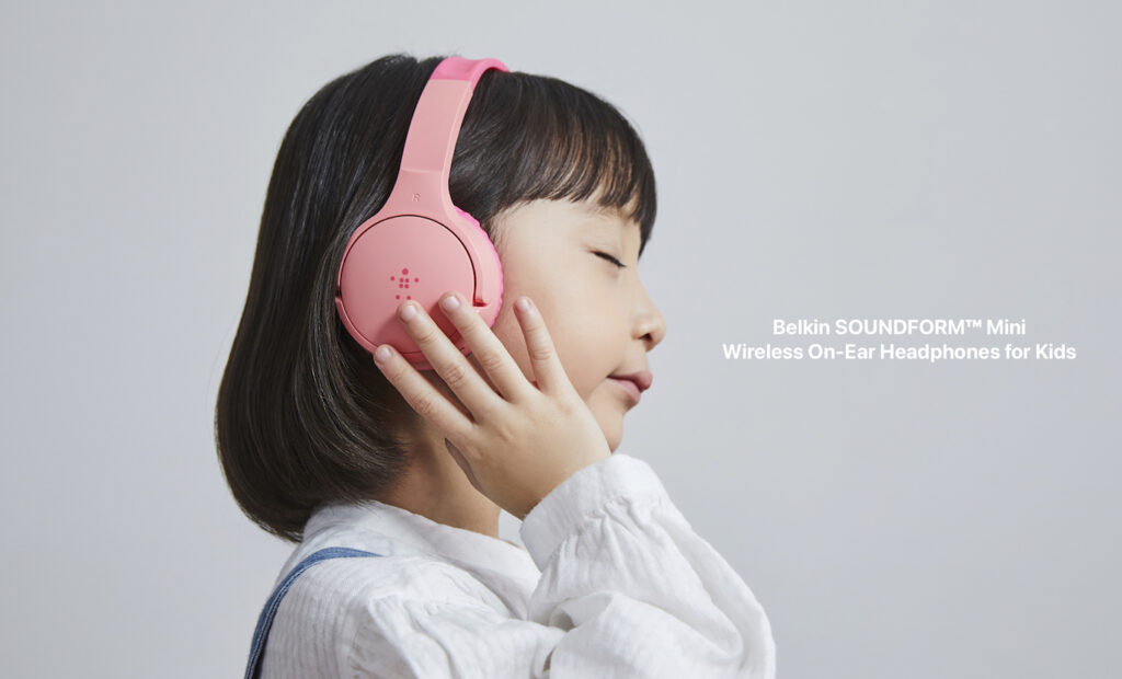 Belkin、子供の聴覚に影響を与えないよう最大音量を85dBに制限した「SoundForm Mini 子供用ワイヤレスヘッドホン」の「ズー ...