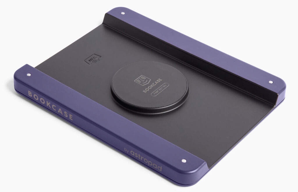 Astro HQ、iPhoneやAndroidスマートフォンを電子書籍リーダーに最適なデザインと設定に変えるケース「Bookcase」を発売 ...